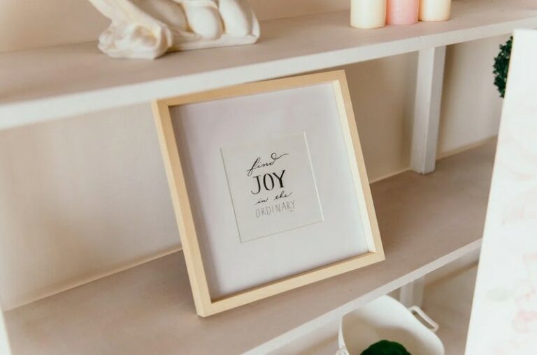 Contoh Tulisan Plakat Pembicara Seminar dan Poin Pentingnya