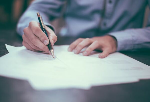 Tugas Notulen Seminar (Notula) dan Contoh Isinya